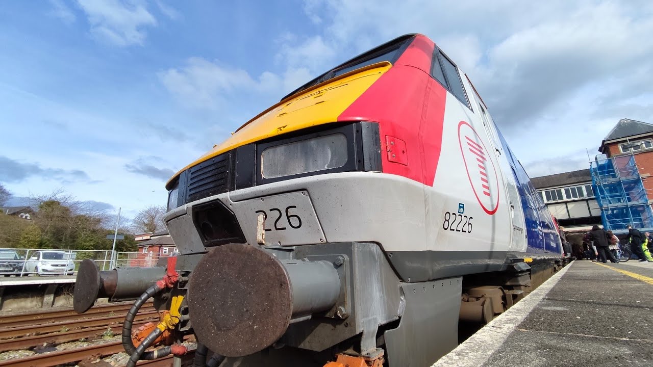 Mega Tone Class 82/DVT Pt2 - YouTube