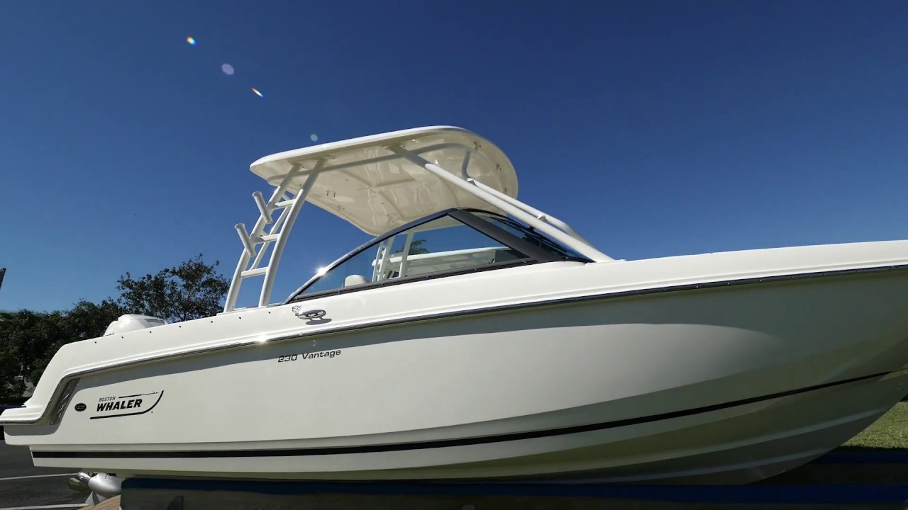2018 Boston Whaler 23 Vantage Boat For Sale at MarineMax Ft. Myers ...