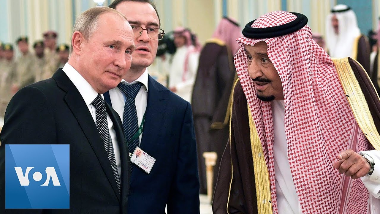 Russia President Putin Welcomed to Saudi Arabia by King Salman - YouTube