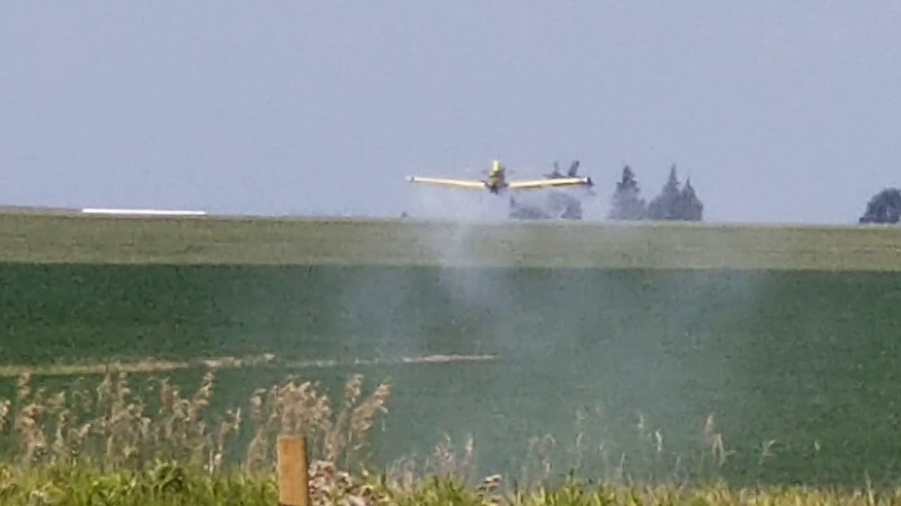 Crop dusting in Iowa - YouTube