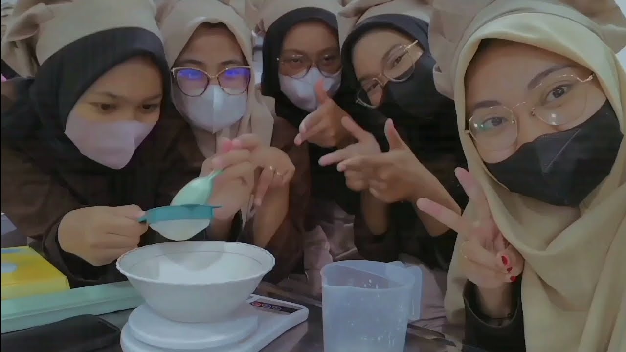 PEMBUATAN MAKANAN ENTERAL (SONDE FEEDING) | DIETETIK KELOMPOK 2 - YouTube