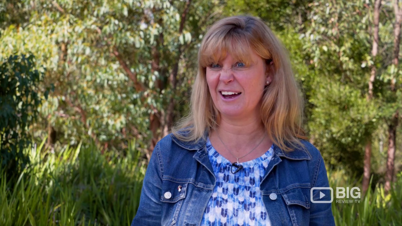 Hedgend Maze, Tourism, Yarra Platinum - YouTube