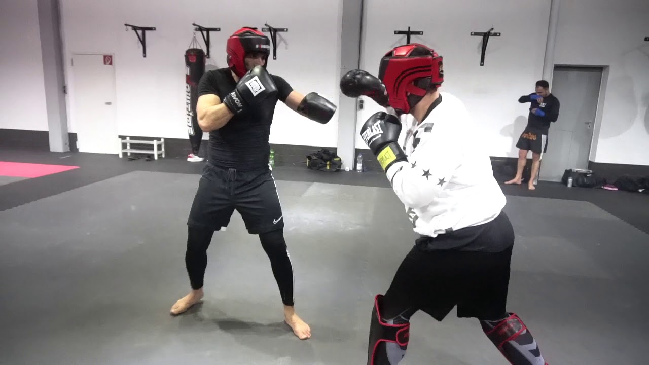 Sparring 4 - YouTube