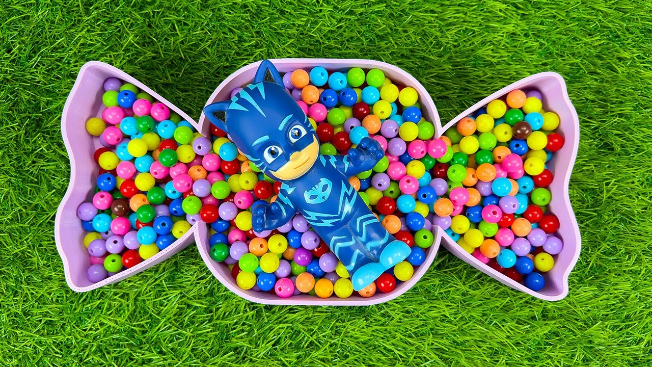 "Falling Colors & Gentle Sounds | ASMR Bead Play Live" - YouTube