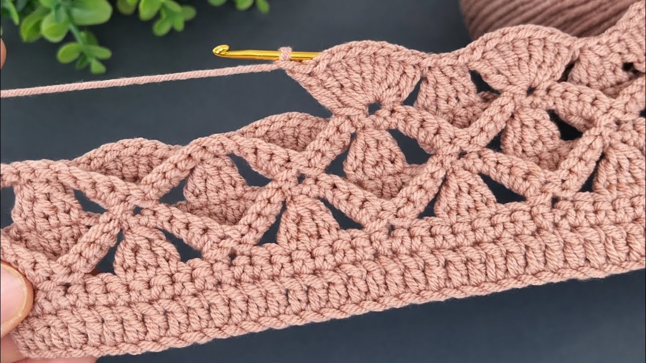 This Easy Crochet Stitch Looks Expensive! Perfect for Blankets, Scarves ...