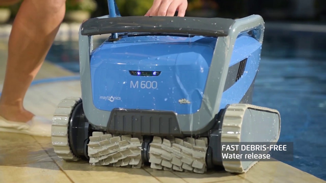 How does dolphin m600 pool robot clean maytronics - YouTube