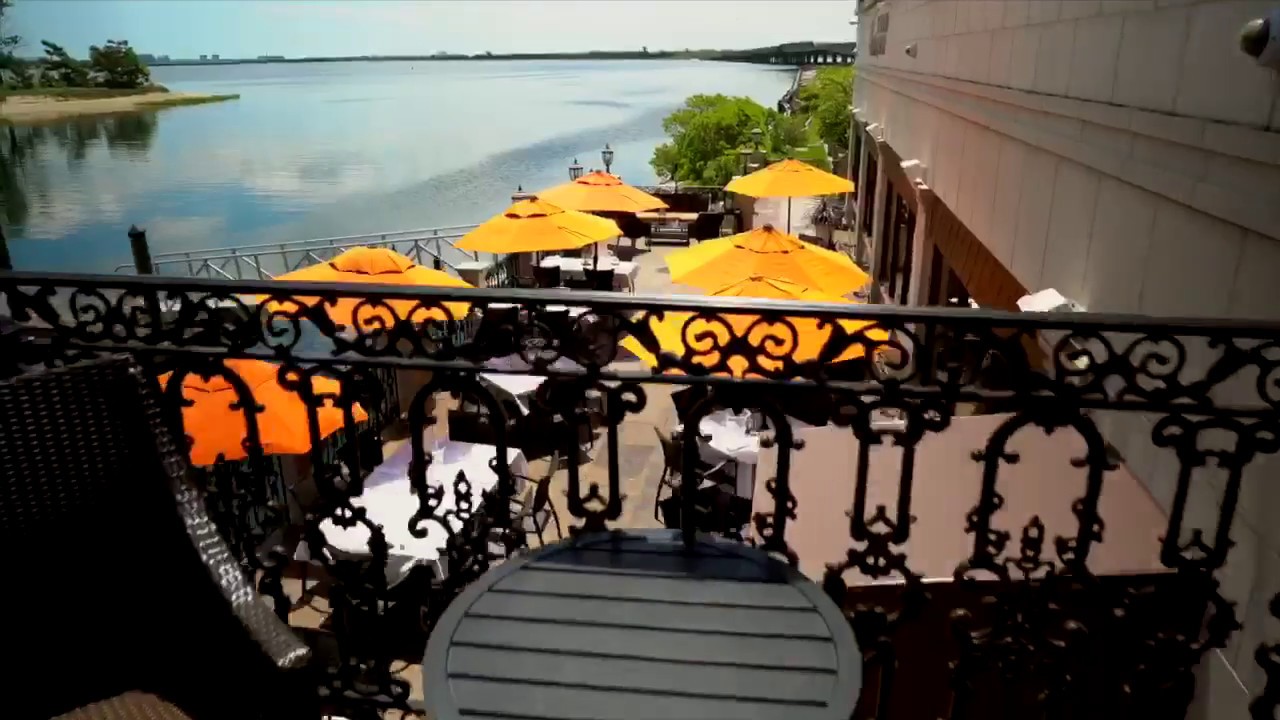 Vetro Restaurant & Wine Bar - YouTube