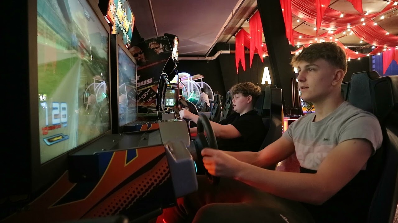 Arcade Hall bij Play-in Utrecht - YouTube