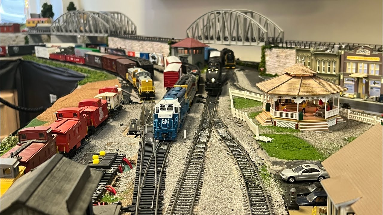 Boston & Maine Mogul on Bernie's Model Railroad Shop layout HO scale ...