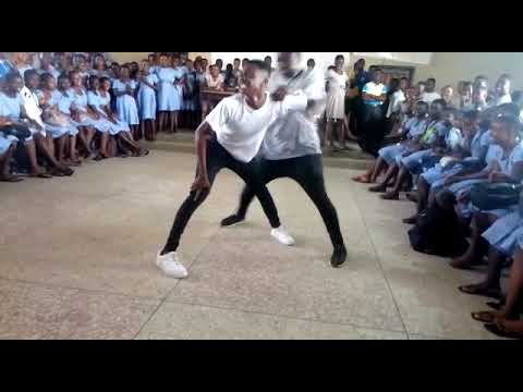 Japass LG Newton welcome LEVEL FOUR DANCERS - YouTube