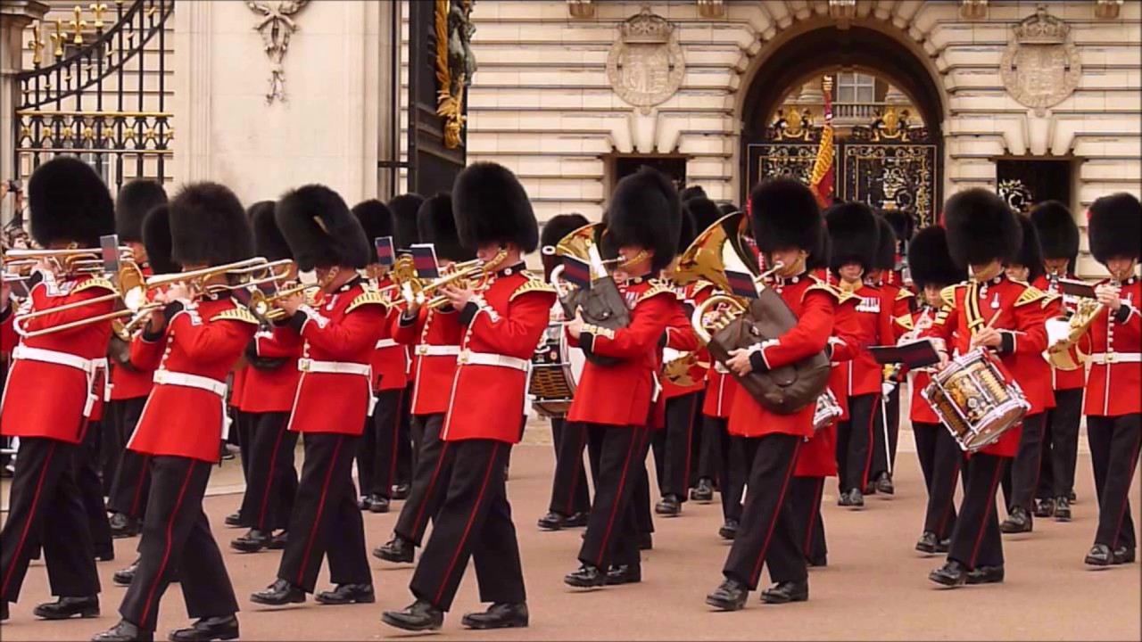 The band of H M Coldstream guards "Colonel Bogey " 1924 - YouTube