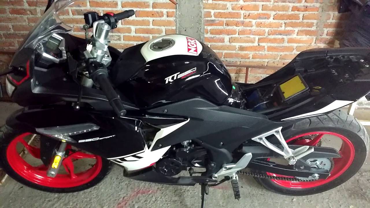 Italika RT250 1000KMS FALLAS - YouTube