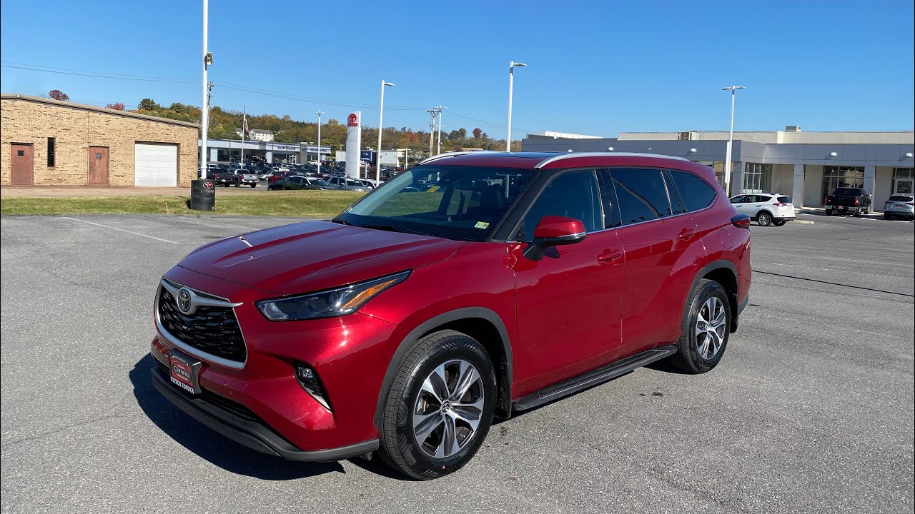 2022 Toyota Highlander XLE VIDEO REVIEW | Steven Toyota | 540-434-1400 ...