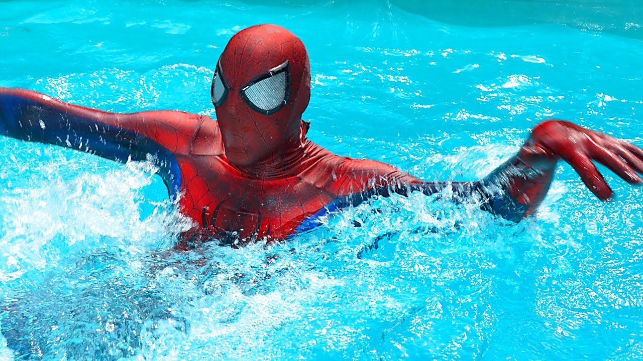 Frozen Elsa POOL SURPRISE w Spiderman Pranks Frozen Elsa Swimming Pool ...