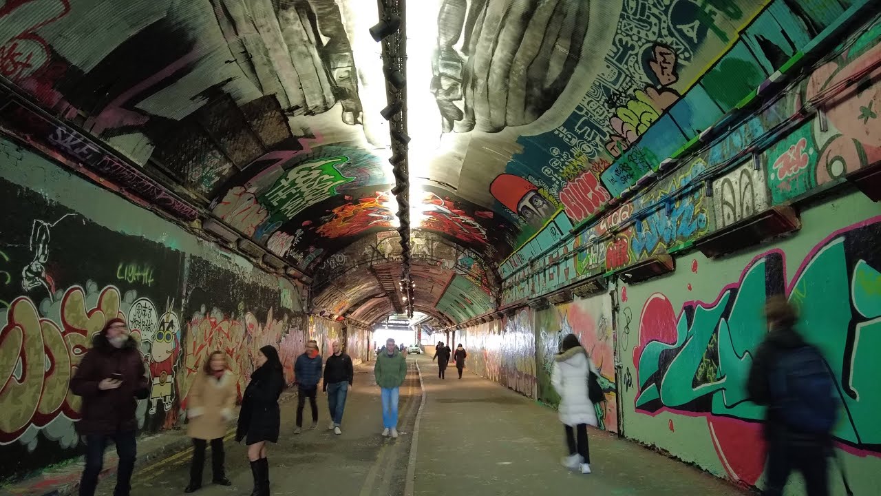 Lower Marsh Market Street food, Waterloo through Leake St Archway South ...