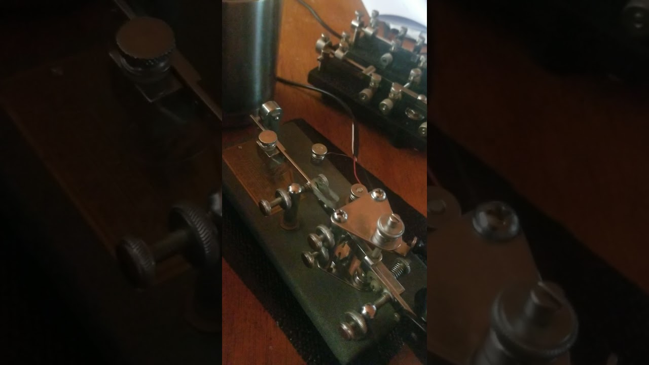 JH8YOH All Asian DX CW contest with a 1956 Vibroplex Zephyr - YouTube