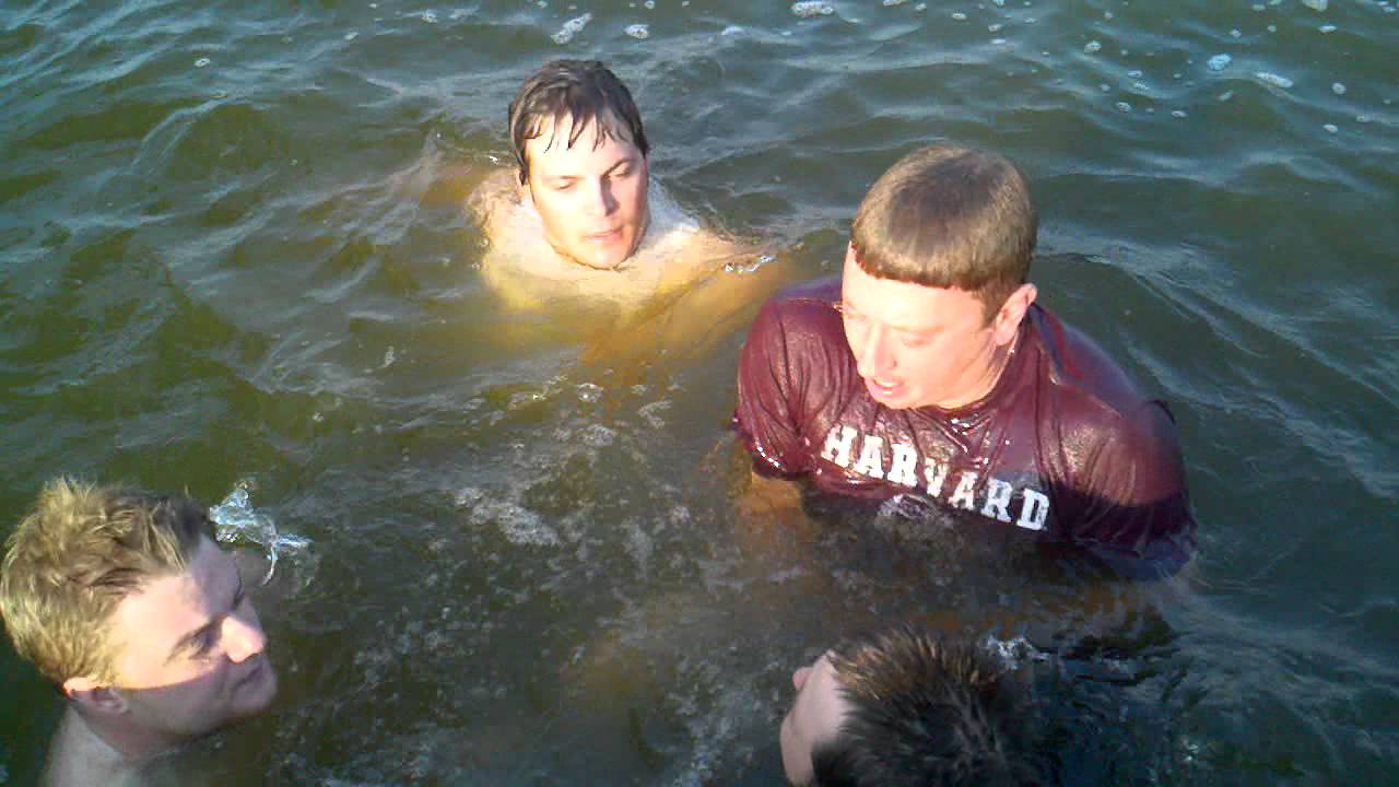 Hand-grabbing catfish in MS. Hillbilly fishing! - YouTube