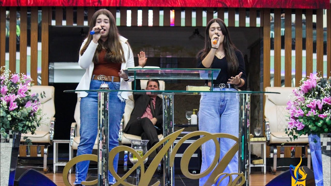 Perto de Ti - Canção e Louvor ( Gabriella Rivas e Amanda Rivas) - YouTube