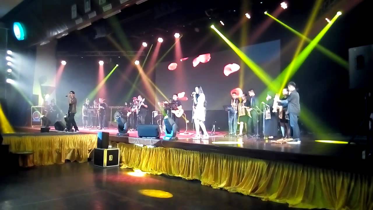 KDCA-ISCEP 2015 by Alexandre ft Ally & The Buskers - YouTube