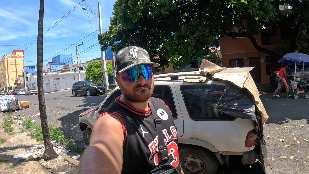 Alone in the Dominican Hood 🇩🇴 - YouTube
