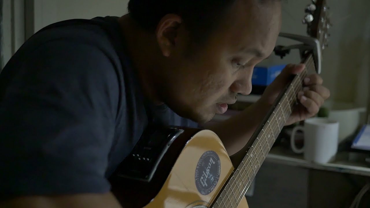 Htoo Eain Thin songs cover A Chit so Di Mar - YouTube