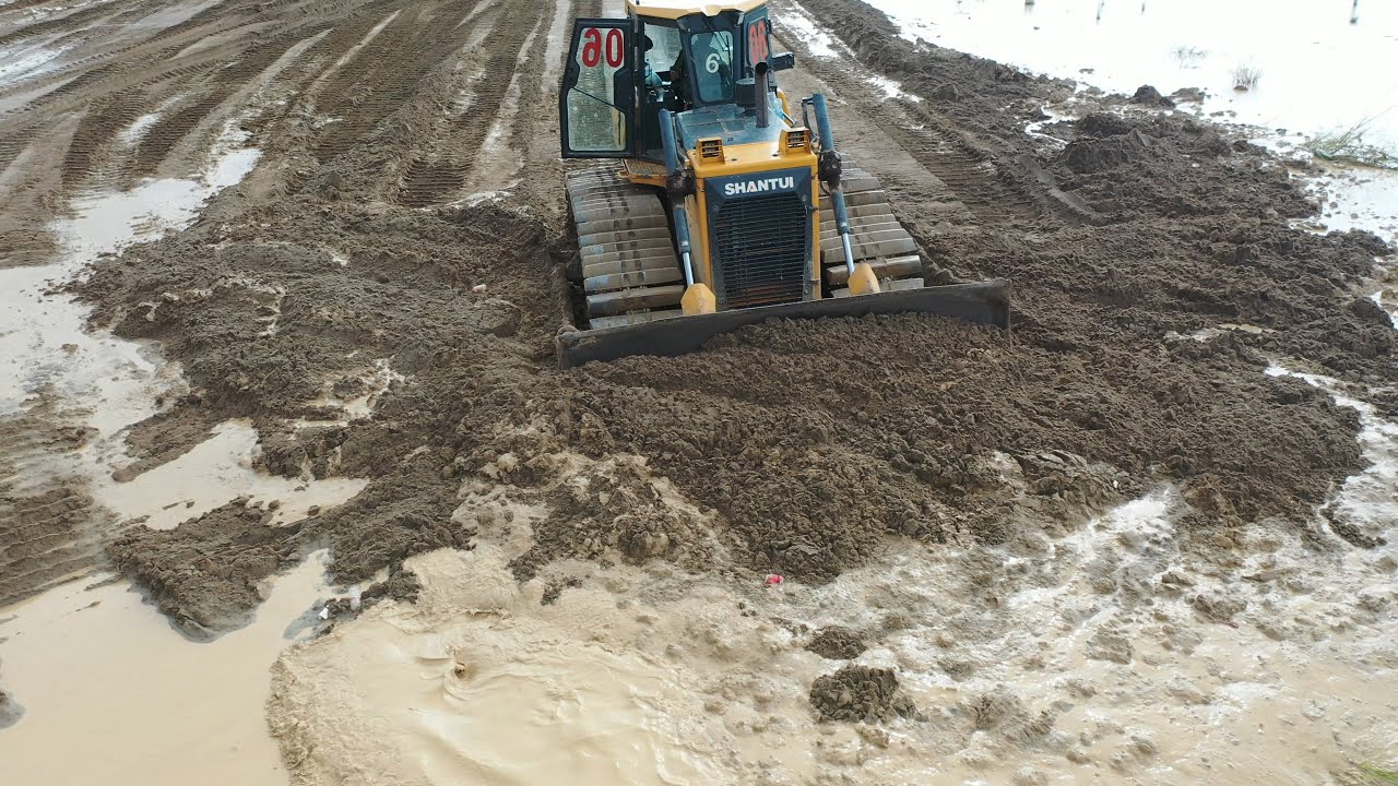 Amazing Heavy Shantui Bulldozer Working Moving Sand And Best Driving ...