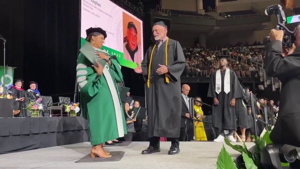 Cheers as 72-Year-Old Graduates From College in Georgia - YouTube
