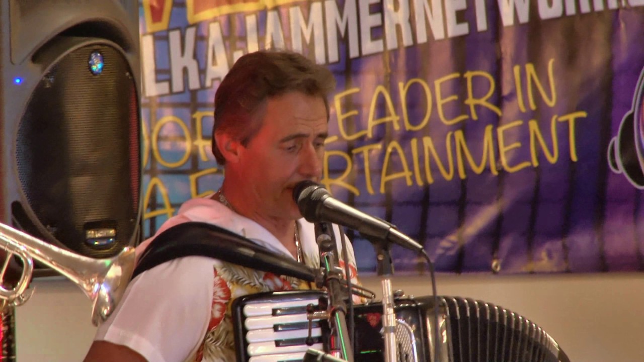 Dennis Polisky & The Maestros Men - Polka Family - YouTube