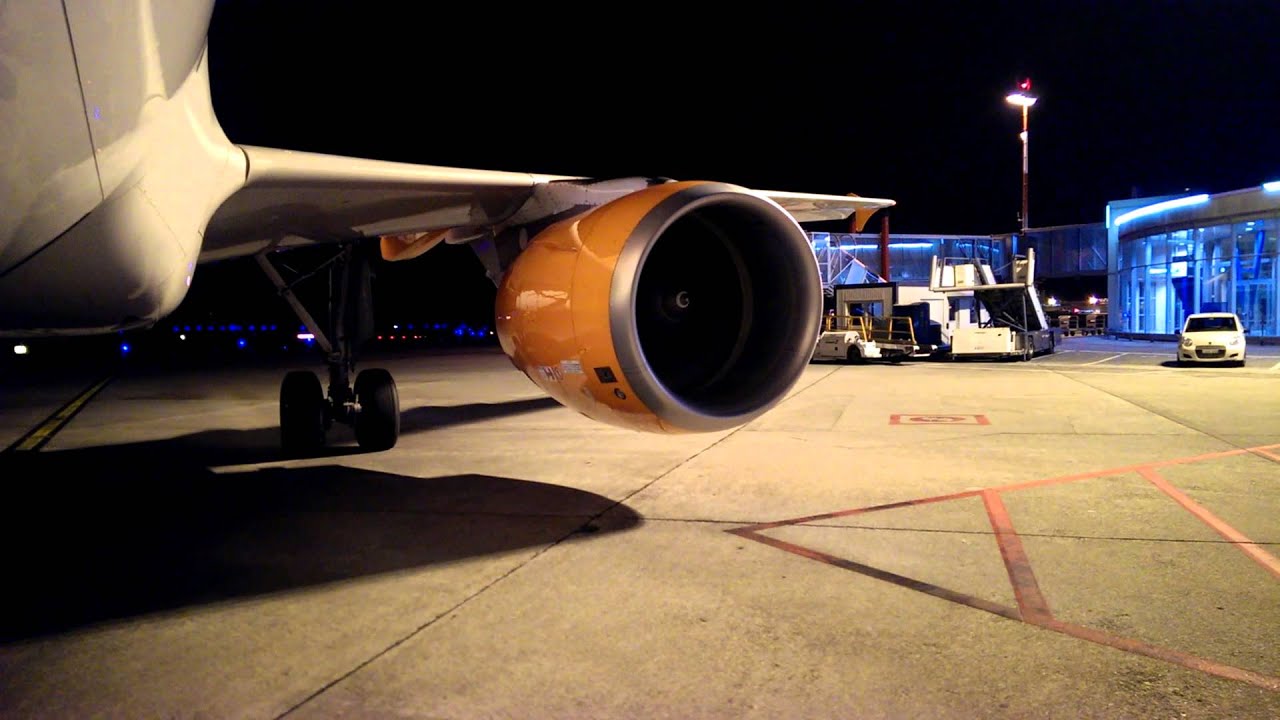 Airbus A320 CFM56 start night session - YouTube