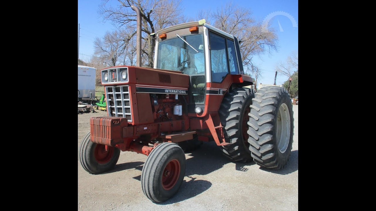 Disking up chisel plow ground, with 1086 Case International Tractor ...