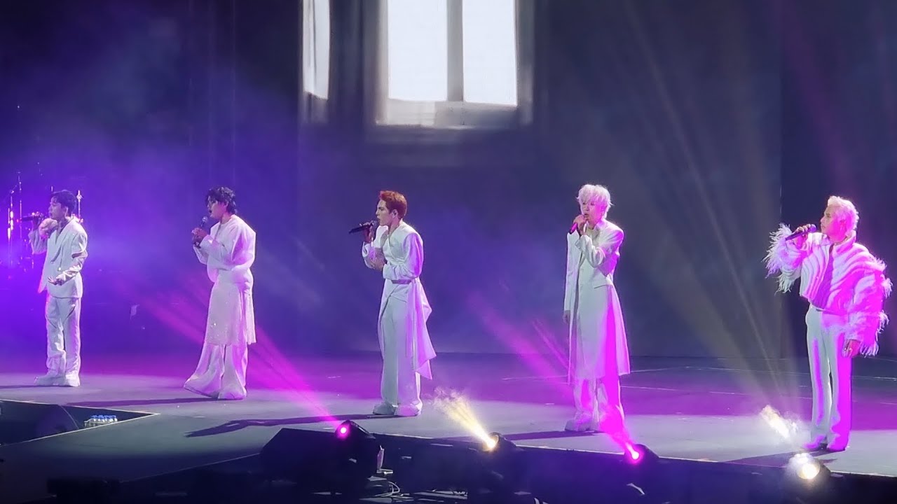 LIHAM - SB19 Fancam - 230624 SB19 Pagtatag in Manila Day 1, Araneta ...