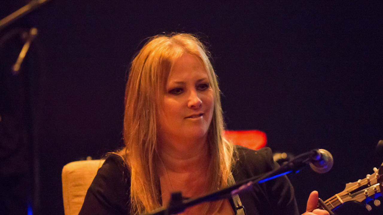 That's The Way (Led Zeppelin Cover) Acoustic played by Pam Croft ...