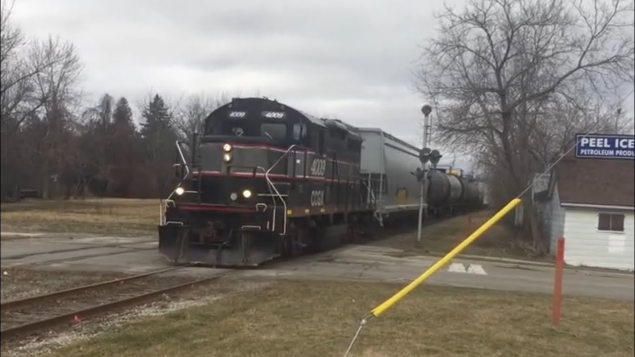 OBRY-N-2016!! CCGX 4009 both ways through Downtown Brampton on March 18 ...