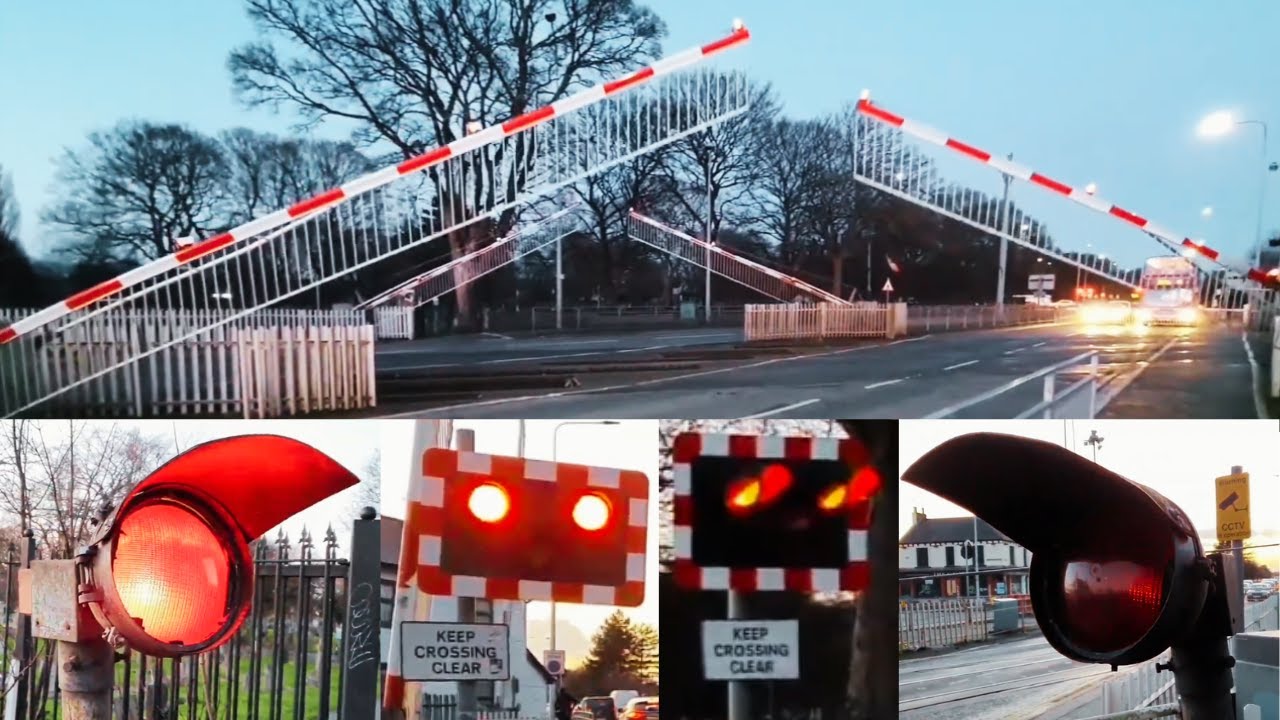 Trains at Hull Walton Street Level Crossing, East Riding of Yorkshire ...