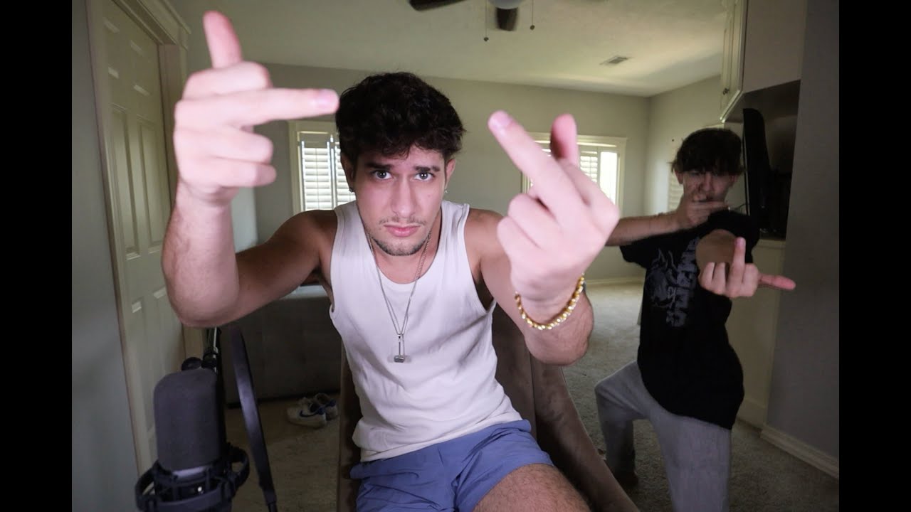 WOMP WOMP AHH LIVE - YouTube