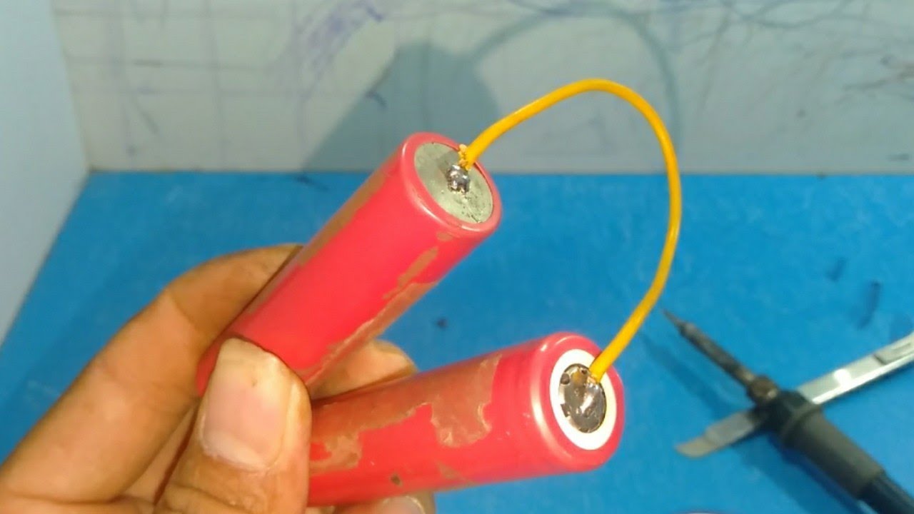How to solder a battery with a soldering iron - YouTube