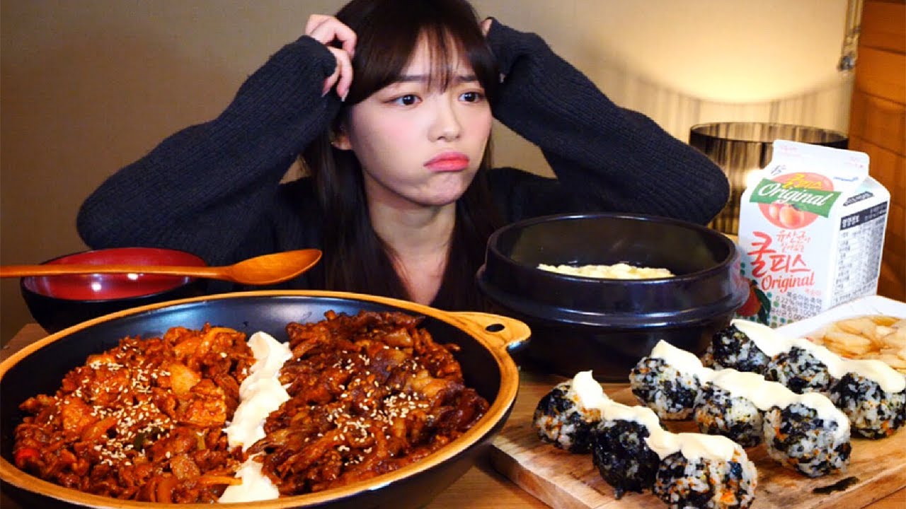 나 오늘 예민해⚡오돌뼈와 무뼈닭발 주먹밥 먹방🔥(말많음 주의) / Mukbang Eating Show - YouTube