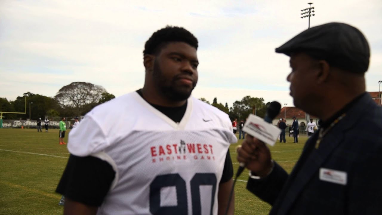2016 East West Shrine Gerald Dixon Jr. SC Gamecocks Defensive Tackle ...