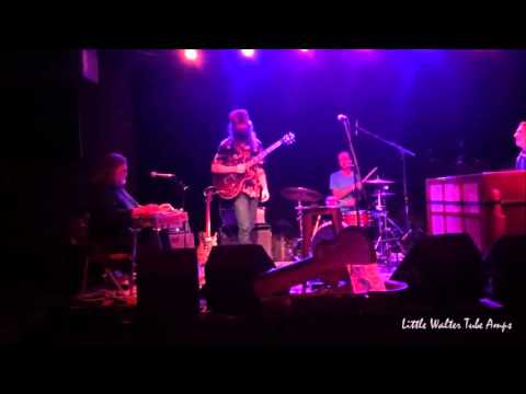 Little Walter Tube Amps Dan Tyack plays the 22 with Pedal Steel - YouTube