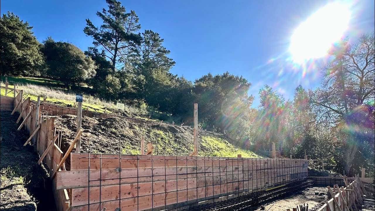 Orinda Showcase Project Update: Grade Beams + Retaining Wall Forming ...