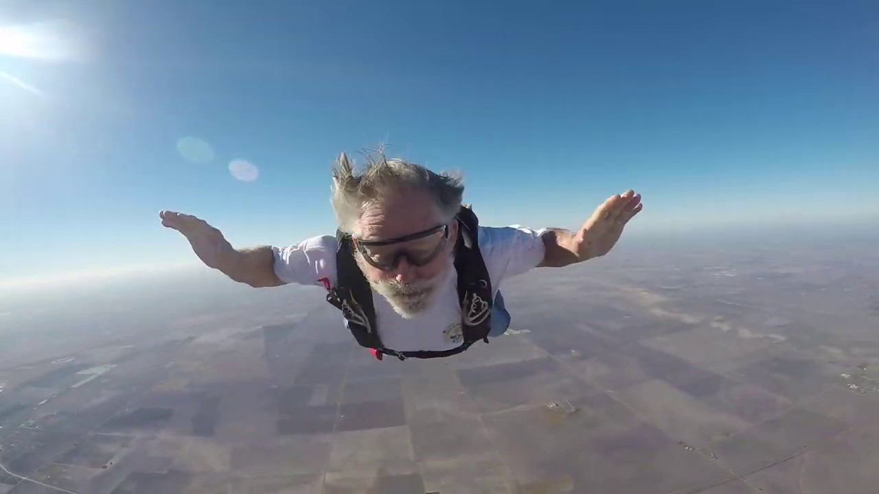 2 way Skydive over Bishop Texas - YouTube