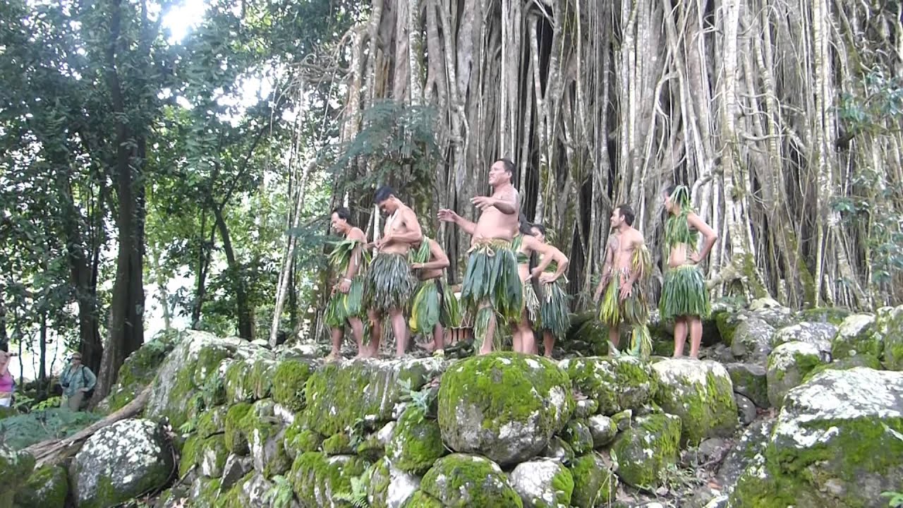 A Local Marquesan Dance Troupe - YouTube