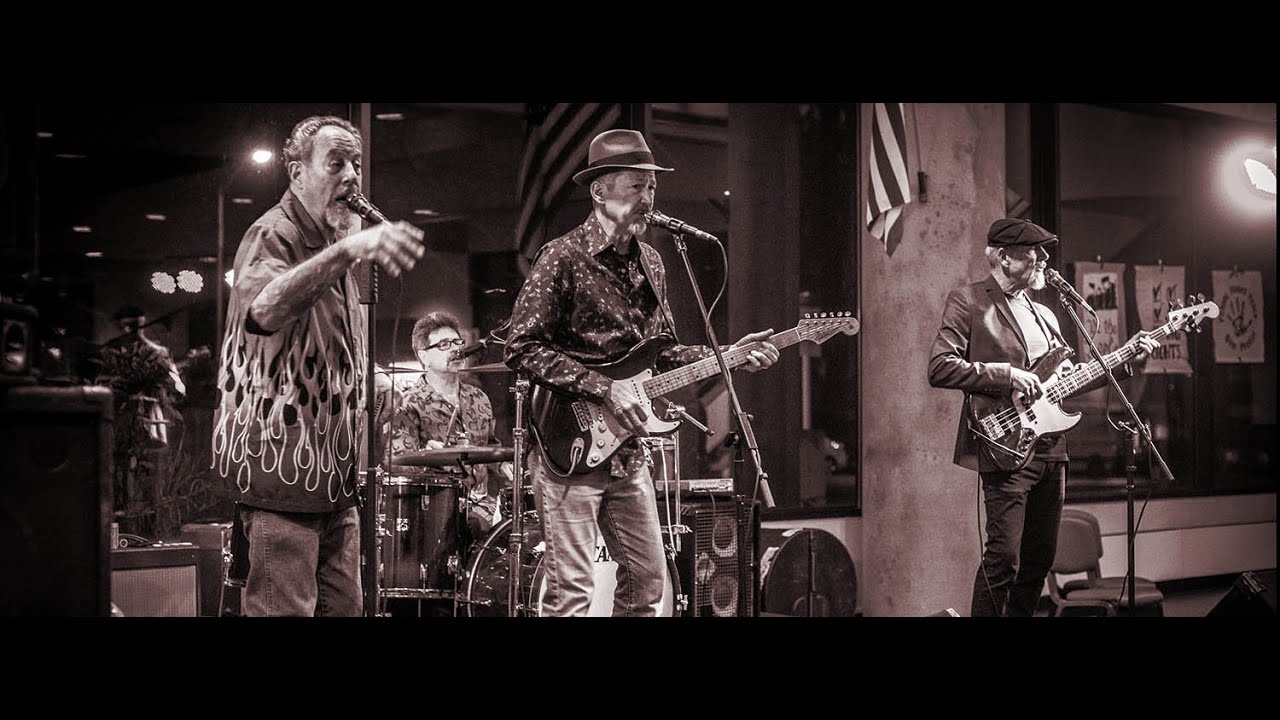 The Nighthawks At Blue House Live! - YouTube