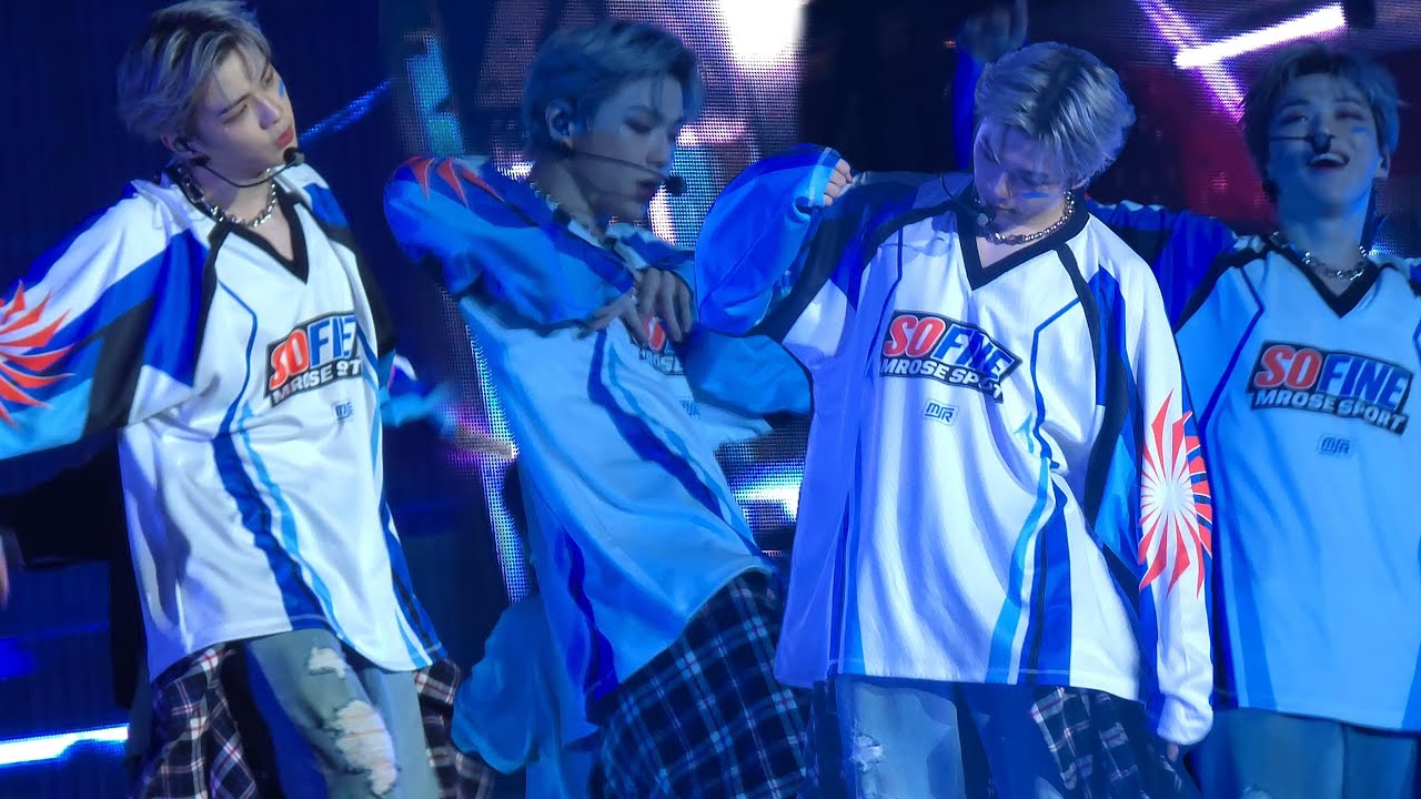 [ Electric Shock ] 241013 강다니엘 KANGDANIEL CONCERT [ACT] DAY 2 4K 폰직캠 - YouTube