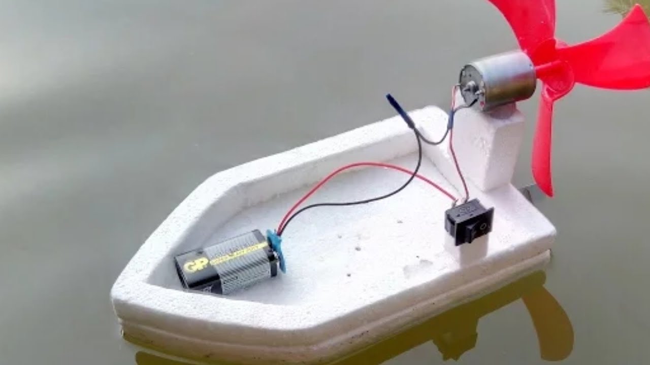 How to make a High speed Water Boat using DC motor - YouTube