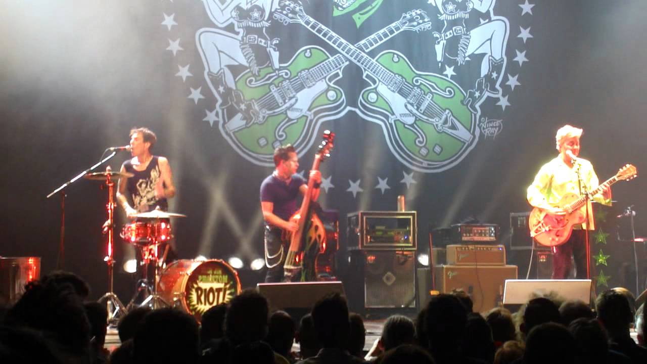 Brian Setzer's Rockabilly Riot - Seven Nights To Rock - Paris Le Grand ...