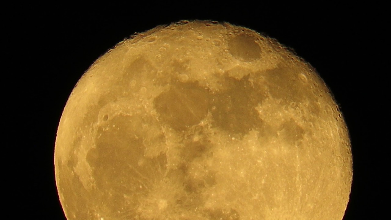 A Lua grande - YouTube