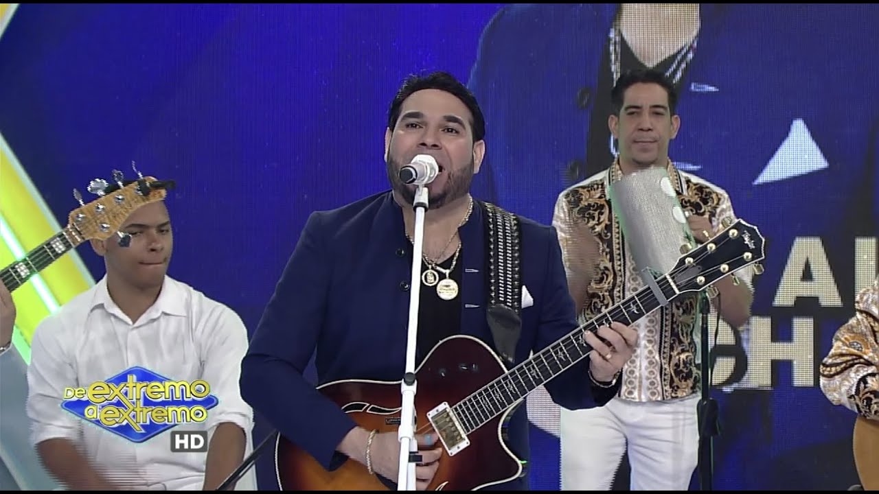 El Chaval de la Bachata Popurrí de Grandes Exitos (En Vivo) - YouTube