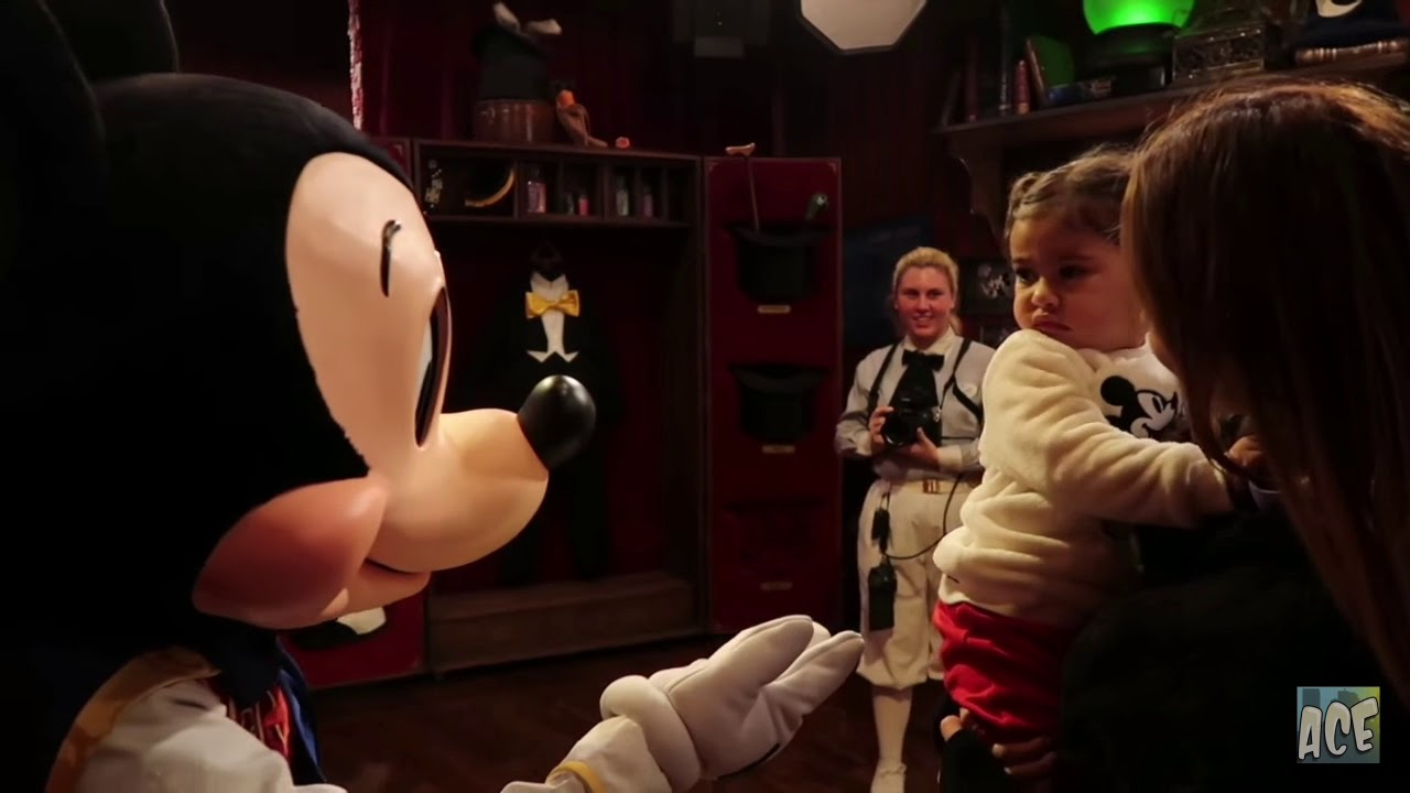 ELLE MEETS MICKEY MOUSE - YouTube