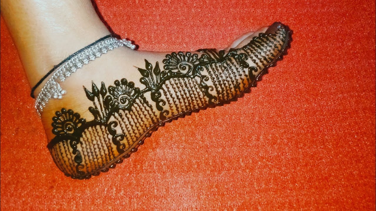 New Latest Stylish bridal foot 🦶 mehndi design for shading leg mehndi ...